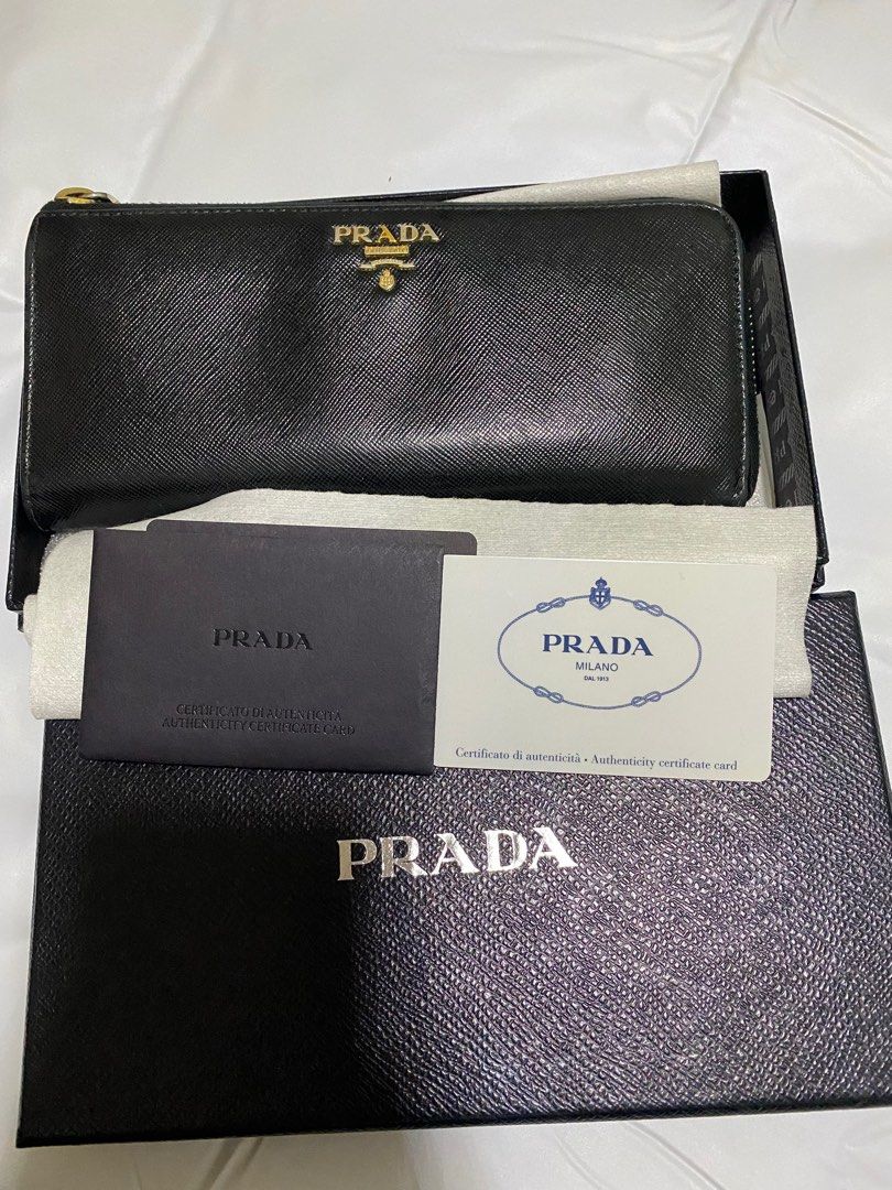 Prada Wallet ( authentic), Women's Fashion, Bags & Wallets, Wallets ...