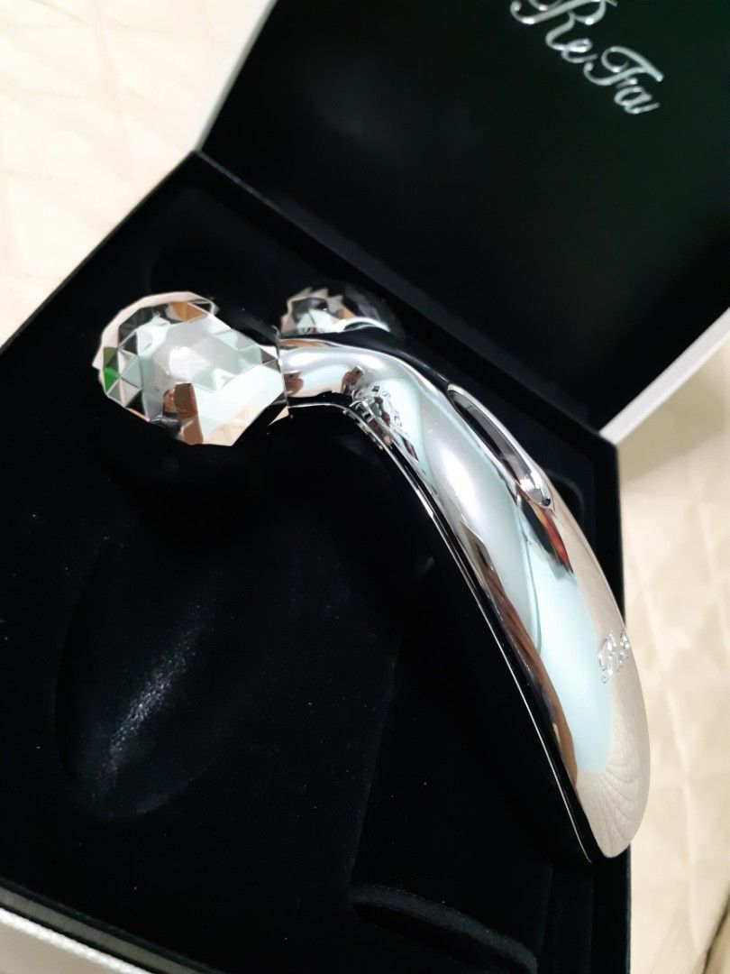 Refa Carat face and body roller. Original from Japan, Health ...