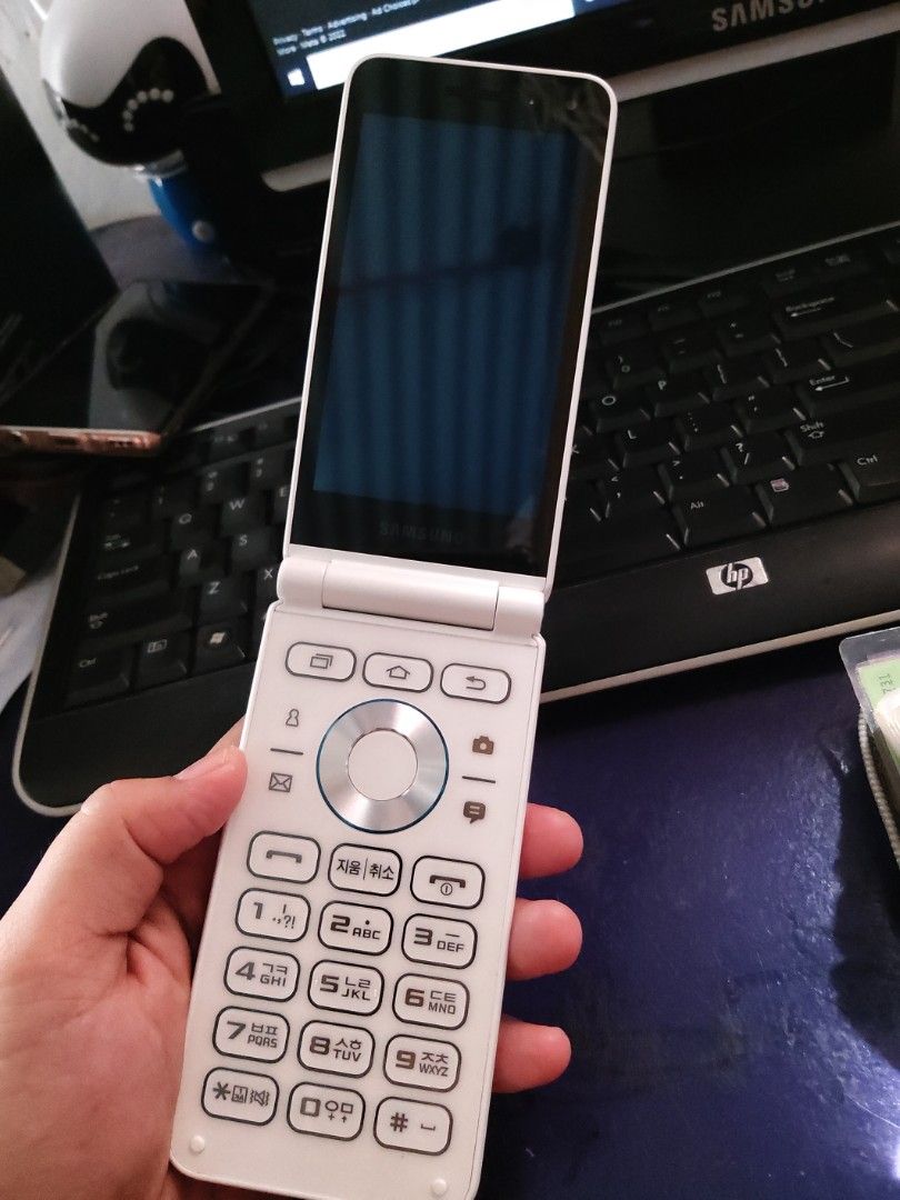 Samsung Folder 2 2021 White, Mobile Phones & Gadgets, Mobile Phones ...