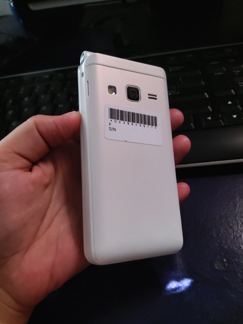 Samsung Folder 2 2021 White, Mobile Phones & Gadgets, Mobile Phones ...