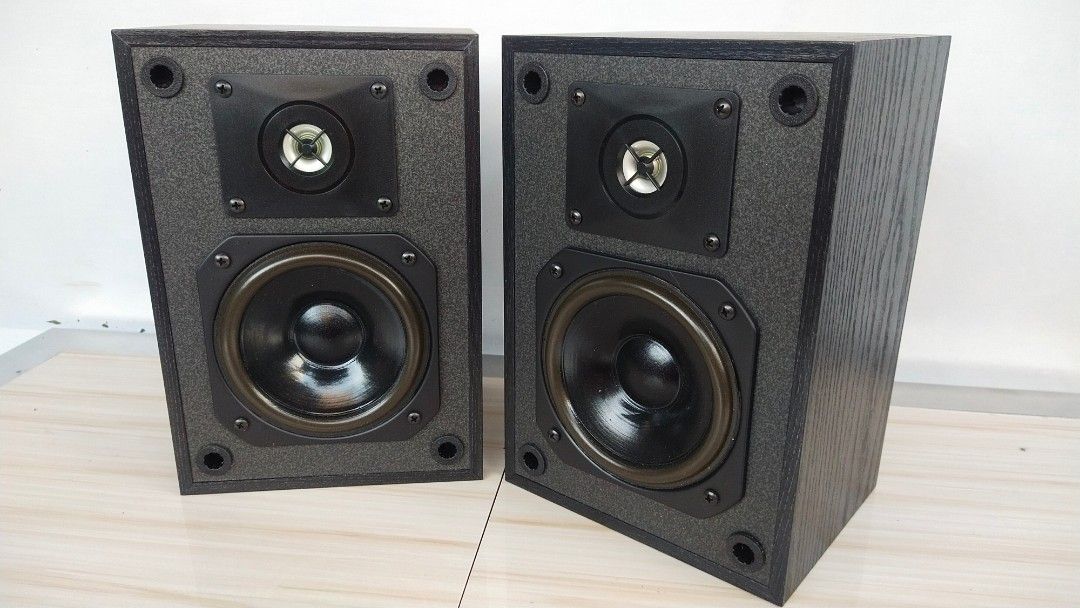 SIGNET SURROUND SPEAKER, Audio, Soundbars, Speakers & Amplifiers on ...