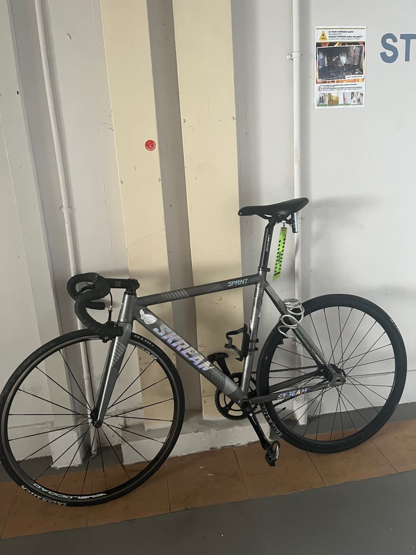 Skream v3 full bike, Sports Equipment, Bicycles & Parts, Bicycles on ...