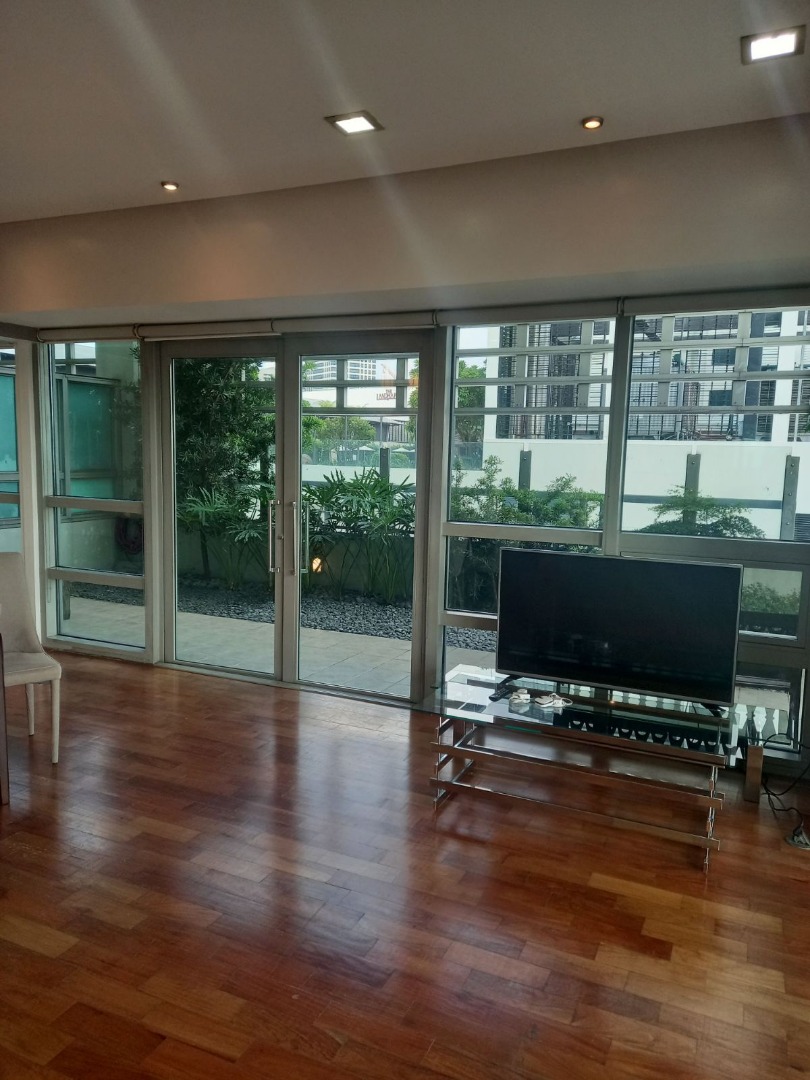 Special Bi-level Unit with Garden at The Residences at Greenbelt TRAG ...