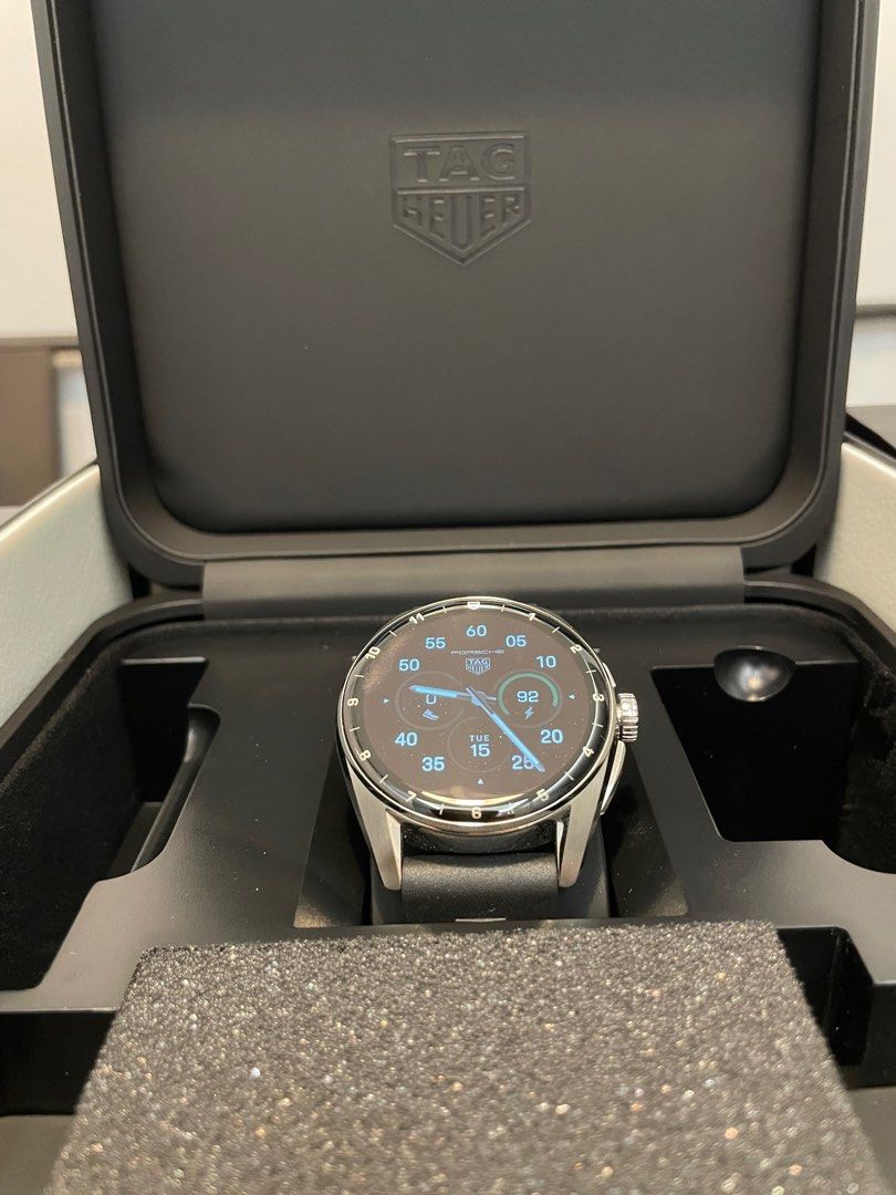 Tag Heuer Connected Calibre E4 - 42mm, Mobile Phones & Gadgets ...