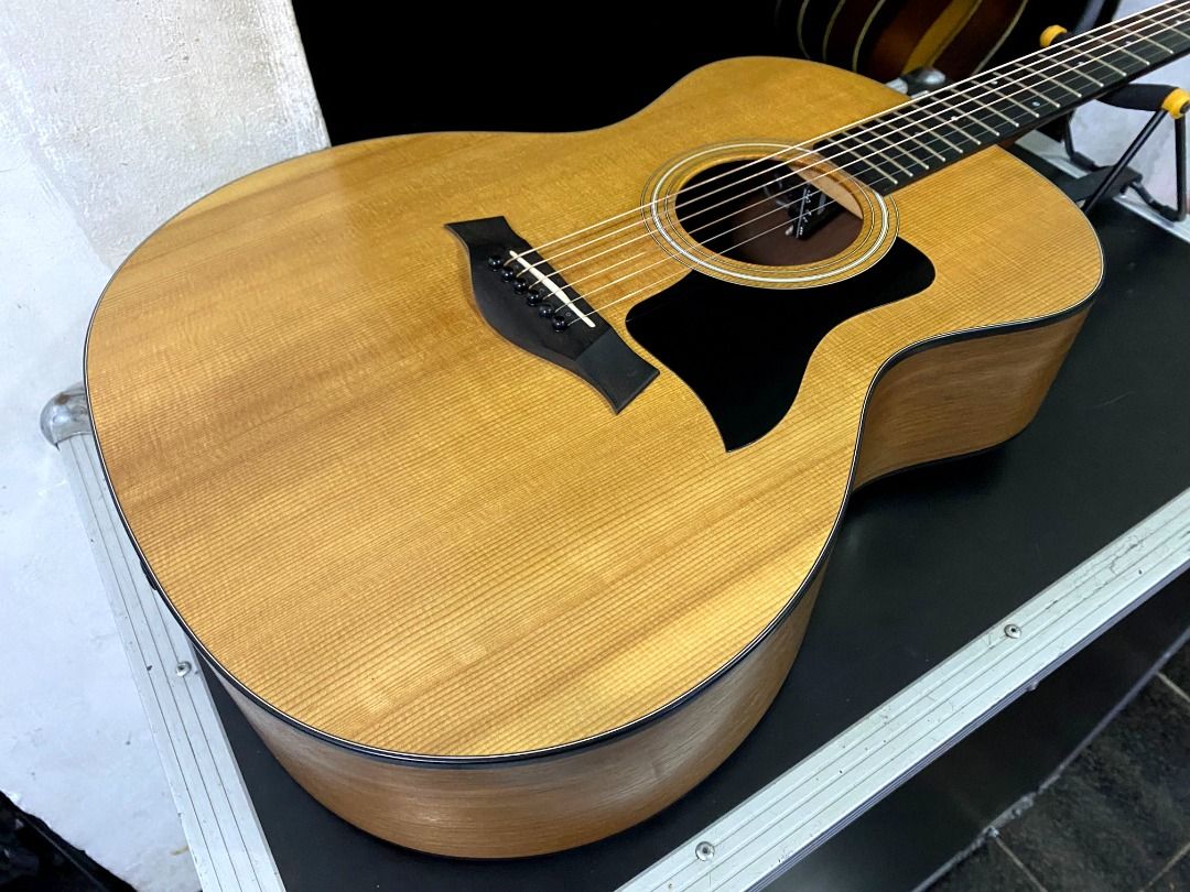 Taylor 114-E "ES2" Acoustic Guitar, Hobbies & Toys, Music & Media ...