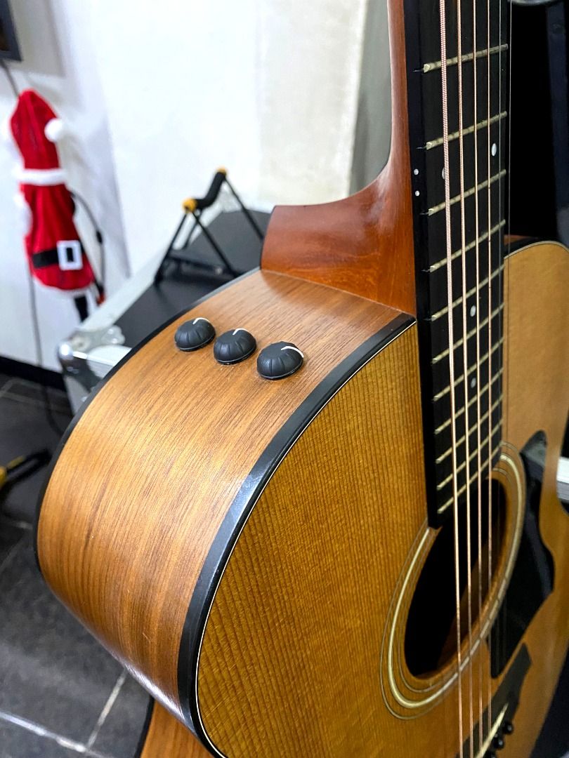 Taylor 114-E "ES2" Acoustic Guitar, Hobbies & Toys, Music & Media ...