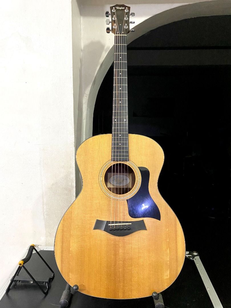 Taylor 114-E "ES2" Acoustic Guitar, Hobbies & Toys, Music & Media ...