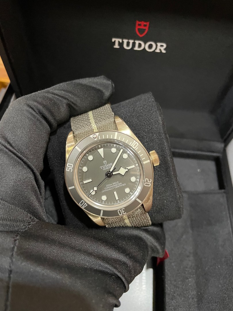 Tudor bb58 silver, Luxury, Watches on Carousell