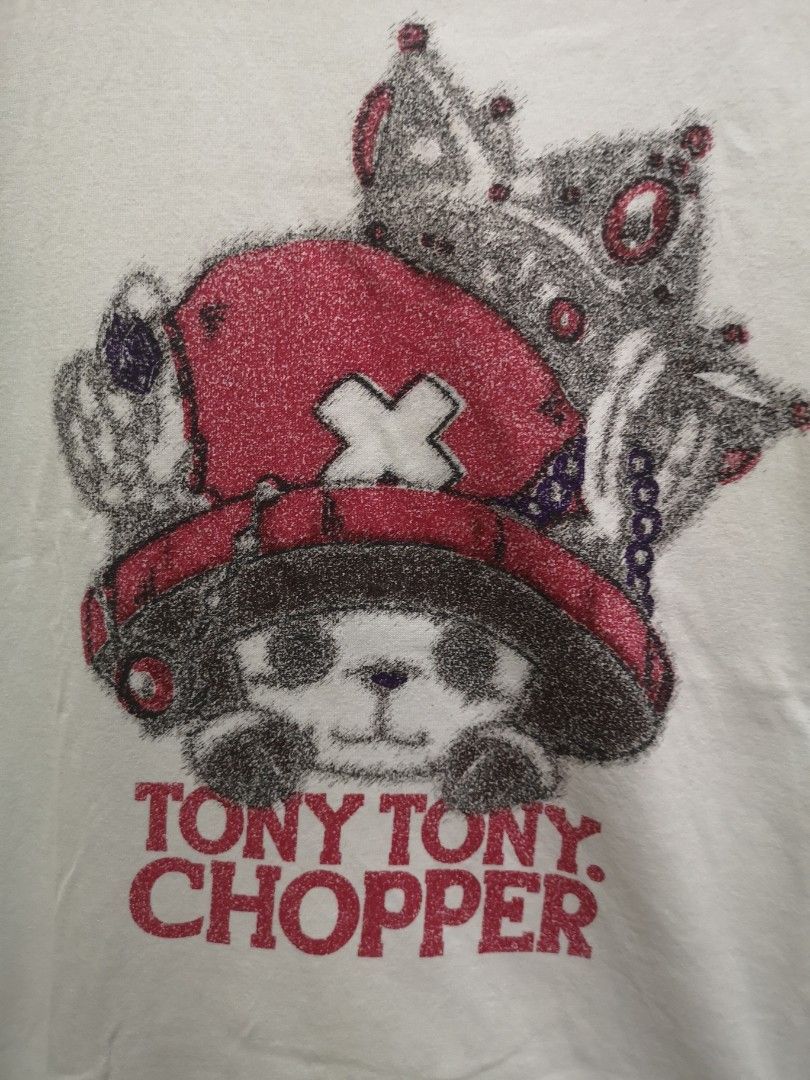 Uniqlo x one piece tony tony chopper, Men's Fashion, Tops & Sets ...
