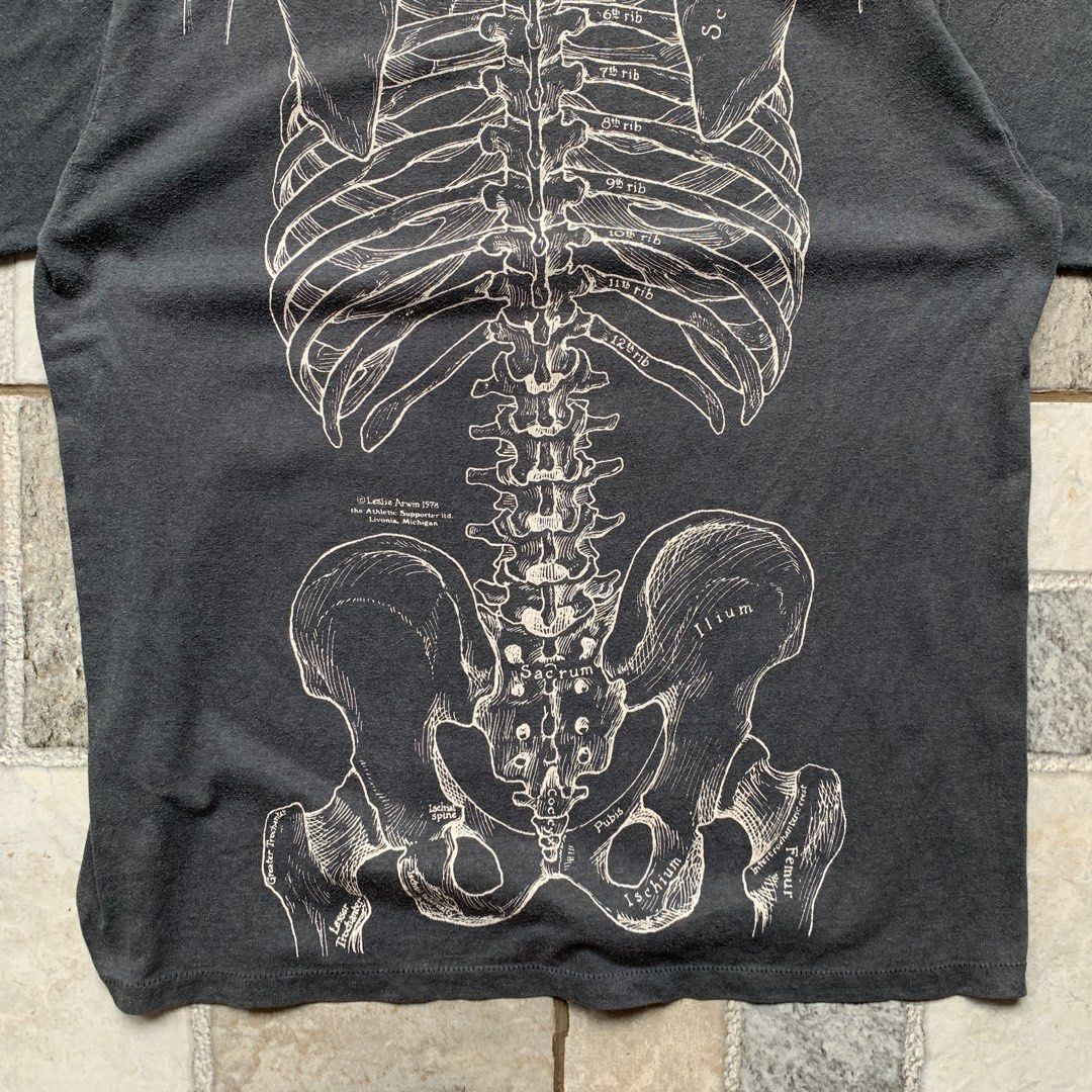 Vintage 70s Skeleton Anatomy Art Tee Shirt Mega Print, Men's Fashion ...