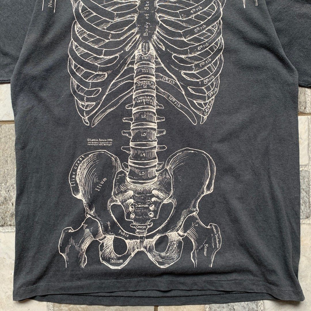Vintage 70s Skeleton Anatomy Art Tee Shirt Mega Print, Men's Fashion ...