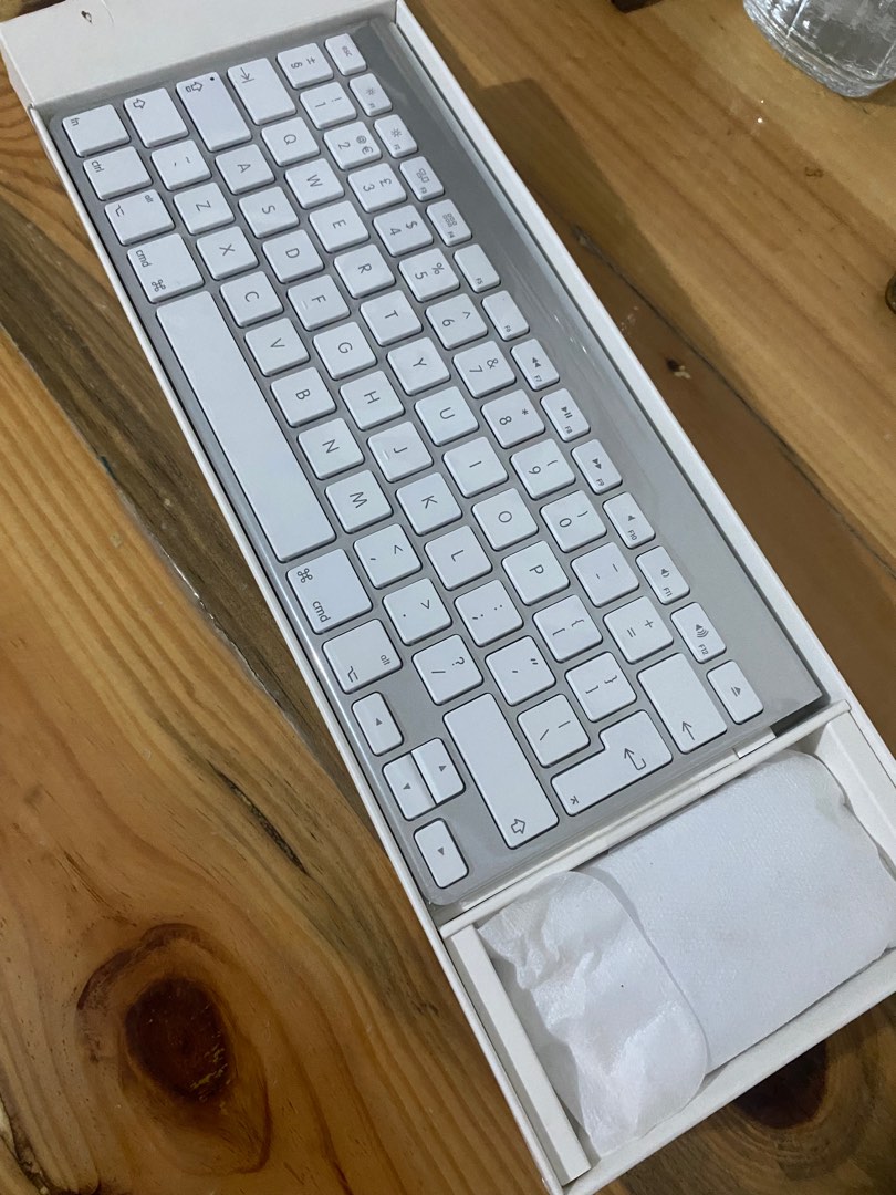 Wireless Keyboard And Magic Mouse Set Computers And Tech Parts And Accessories Computer