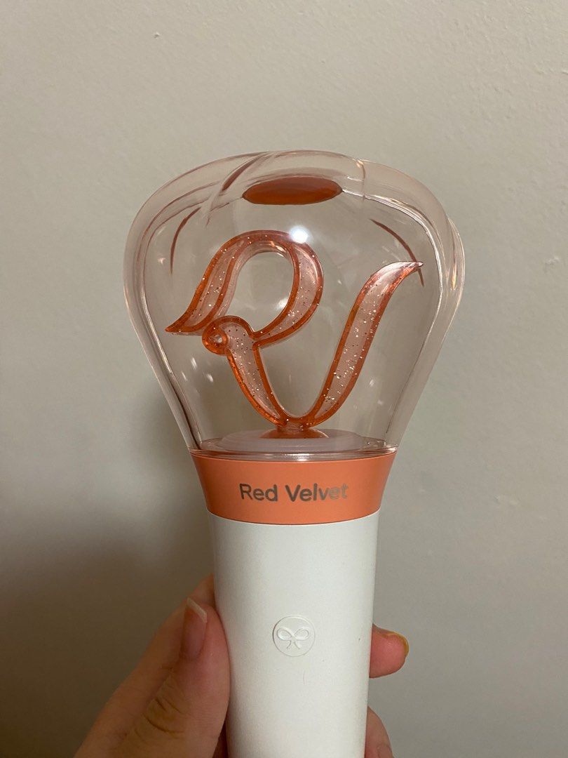 WTS OFFICIAL Red Velvet Lightstick, Hobbies & Toys, Memorabilia ...