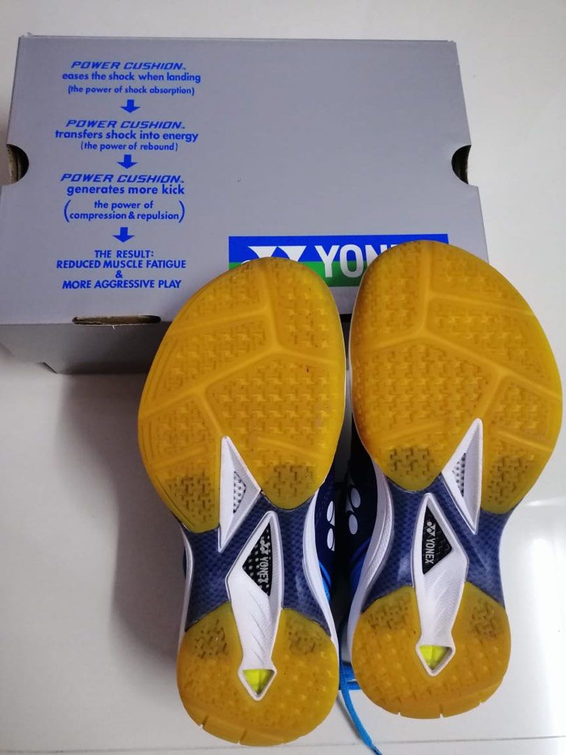 Yonex Power Cushion 65Z Wide (Blue), Sports Equipment, Sports & Games ...