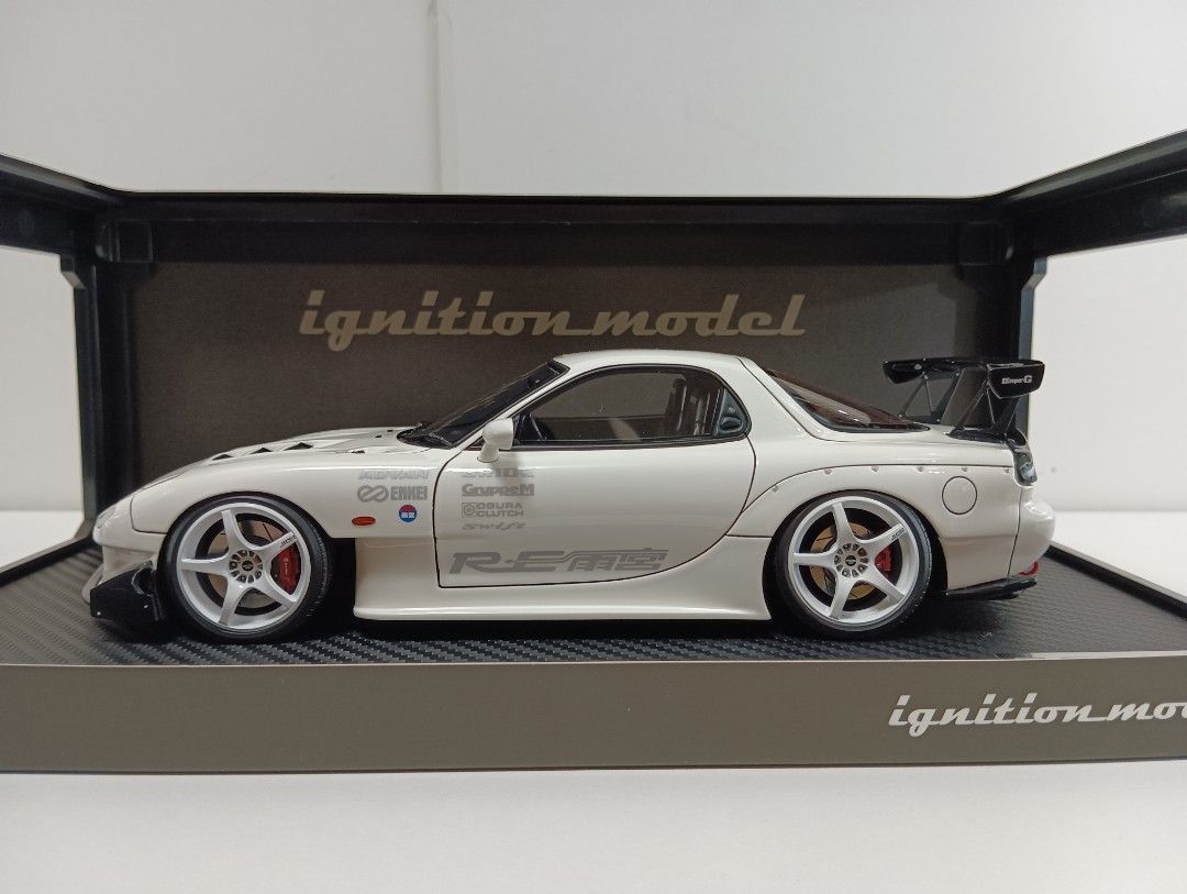 絕版1/18 ignition model Mazda RX-7 雨宮, 興趣及遊戲, 玩具 & 遊戲類 - Carousell