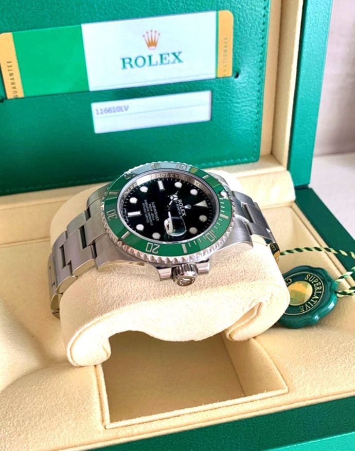 2019 Rolex Submariner Hulk, Luxury, Watches on Carousell