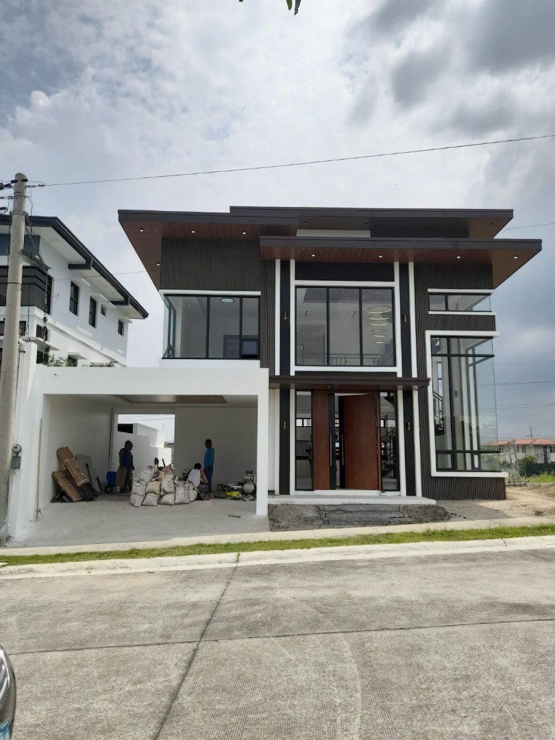 5 Bedroom Semi Furnished House and Lot in Venare, Nuvali Laguna ...