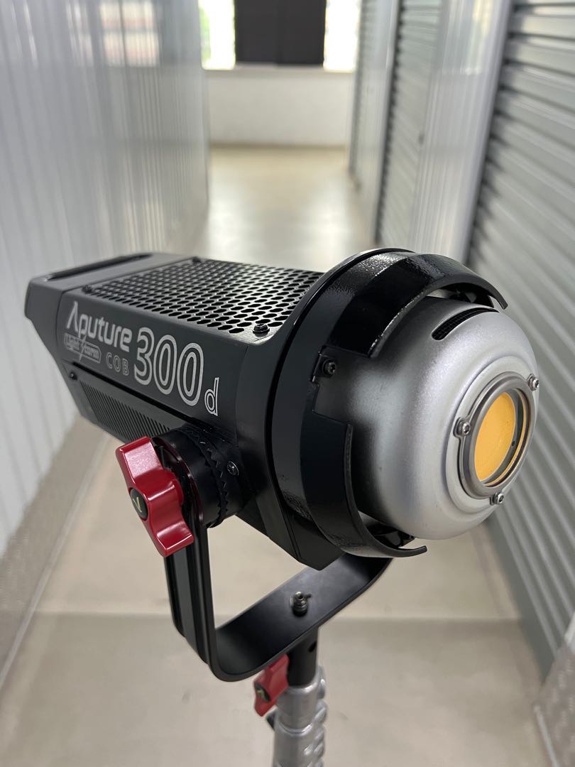 Aputure light storm 300D version 1, Photography, Photography ...
