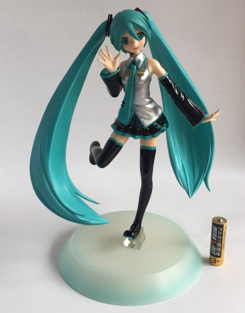 Authentic Hatsune Miku Project DIVA Extend Figure SEGA, Hobbies & Toys ...