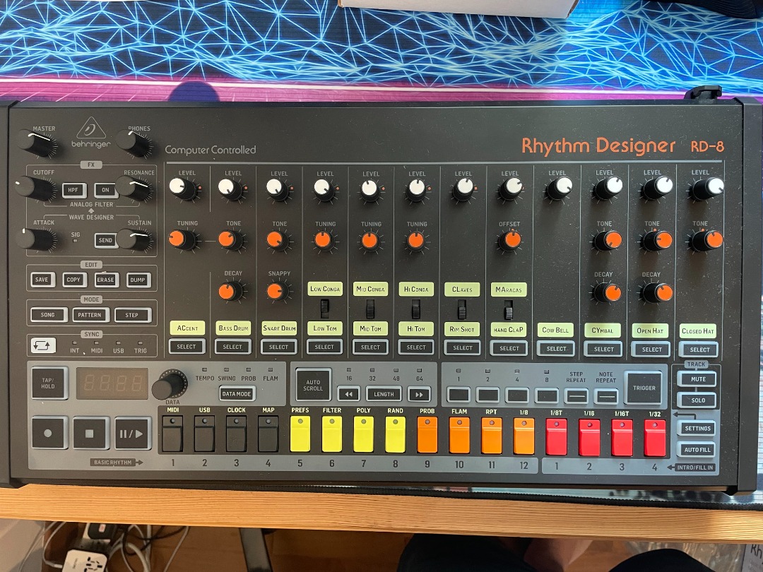 Behringer RD-8 mk2 808 style analog drum machine, Hobbies & Toys, Music ...
