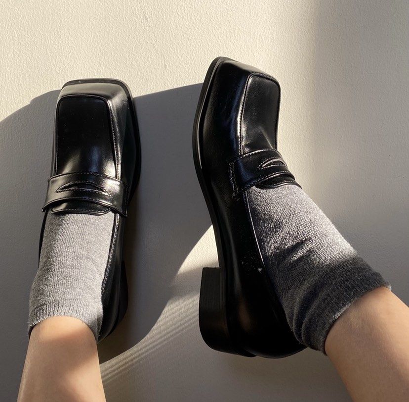 Black Square Toe Penny Loafers (stylenanda, y2k, goth), Women's Fashion ...