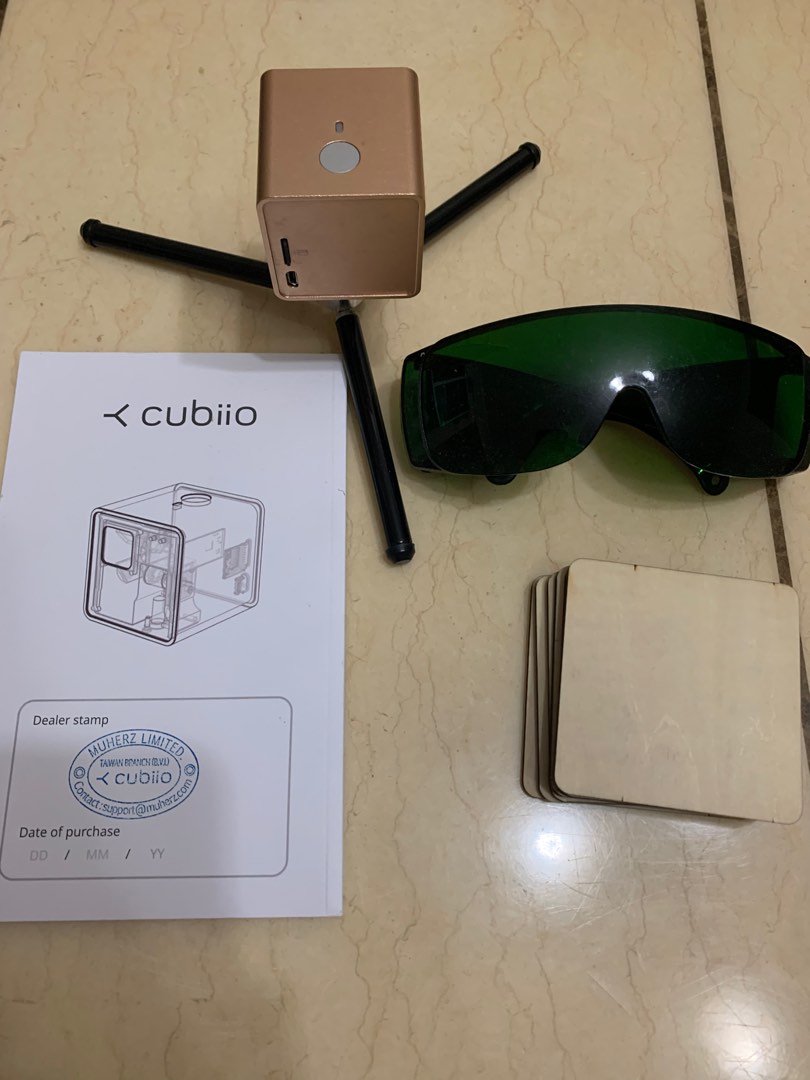 Cubiio 可攜式雷射雕刻機 送木板約30塊, 電腦＆科技, 打印機及影印機 - Carousell