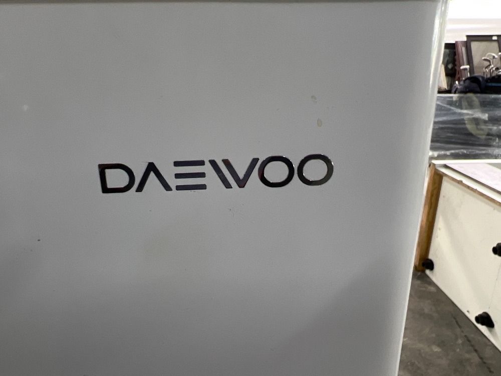 DAEWOO One Door Refrigerator Model FF-130 / Model Peti Sejuk Satu Pintu ...