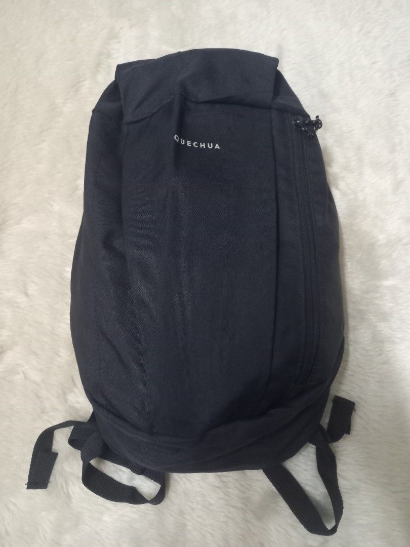 quechua small backpack black