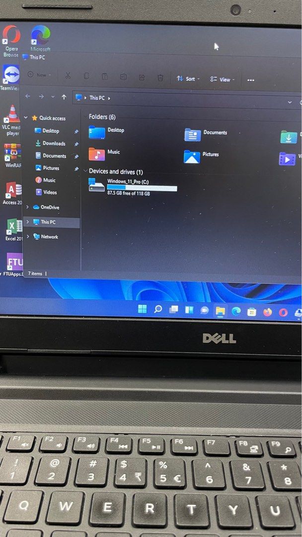 Dell 8Th Gen Laptop Core i5-8250U 1.80GHZ Gaming Laptop Radeon 520 Graphics # Intel Graphics 620 ...