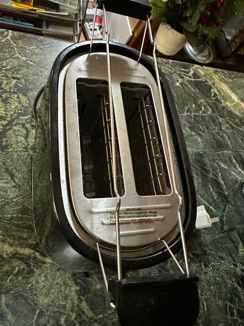 DeLonghi Bread Toaster, TV & Home Appliances, Kitchen Appliances, Ovens ...