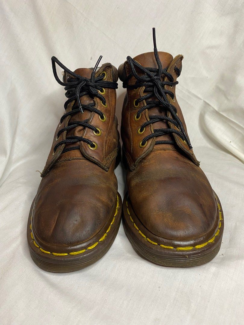 dr. martens docmart, Fesyen Pria, Sepatu , Sepatu Boot di Carousell