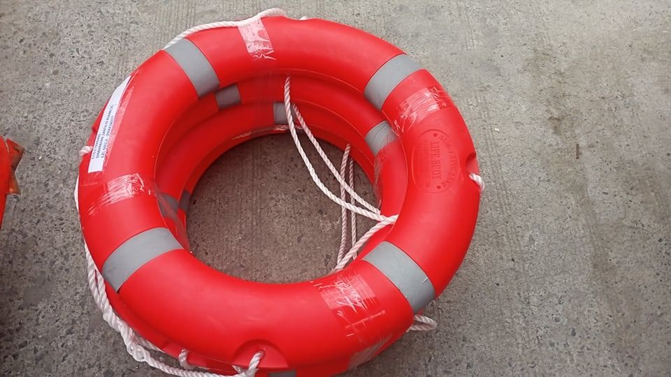 Floating ring buoy, Sports Equipment, Sports & Games, Water Sports on Carousell