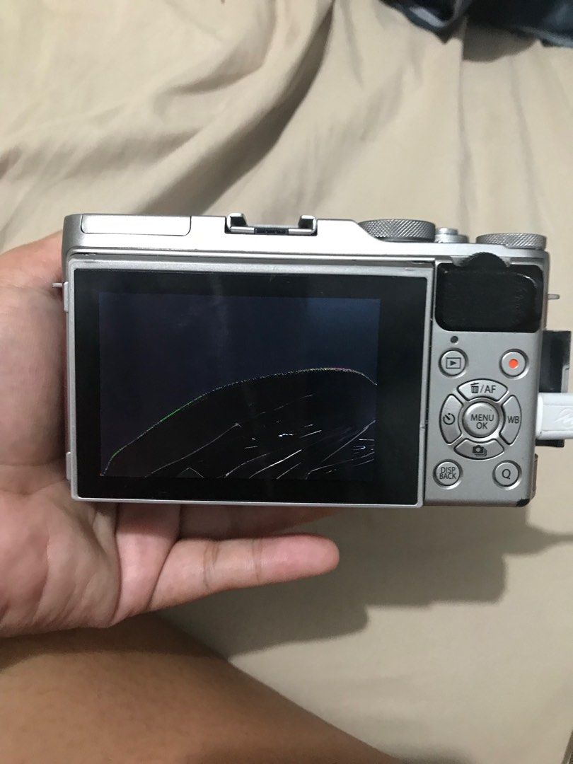 FUJIFILM XA3 CAMERA, Photography, Cameras on Carousell