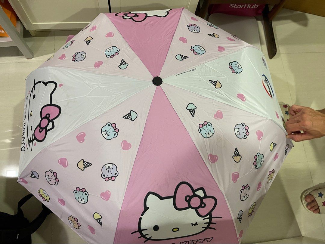 Hello Kitty Umbrella, Women's Fashion, Watches & Accessories, Other ...