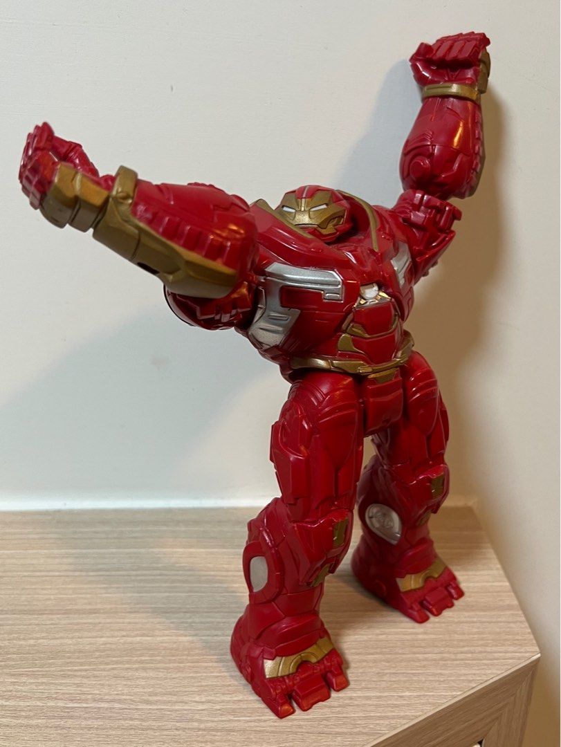 Hulk buster action figure 6” hasbro, 興趣及遊戲, 玩具 & 遊戲類 - Carousell