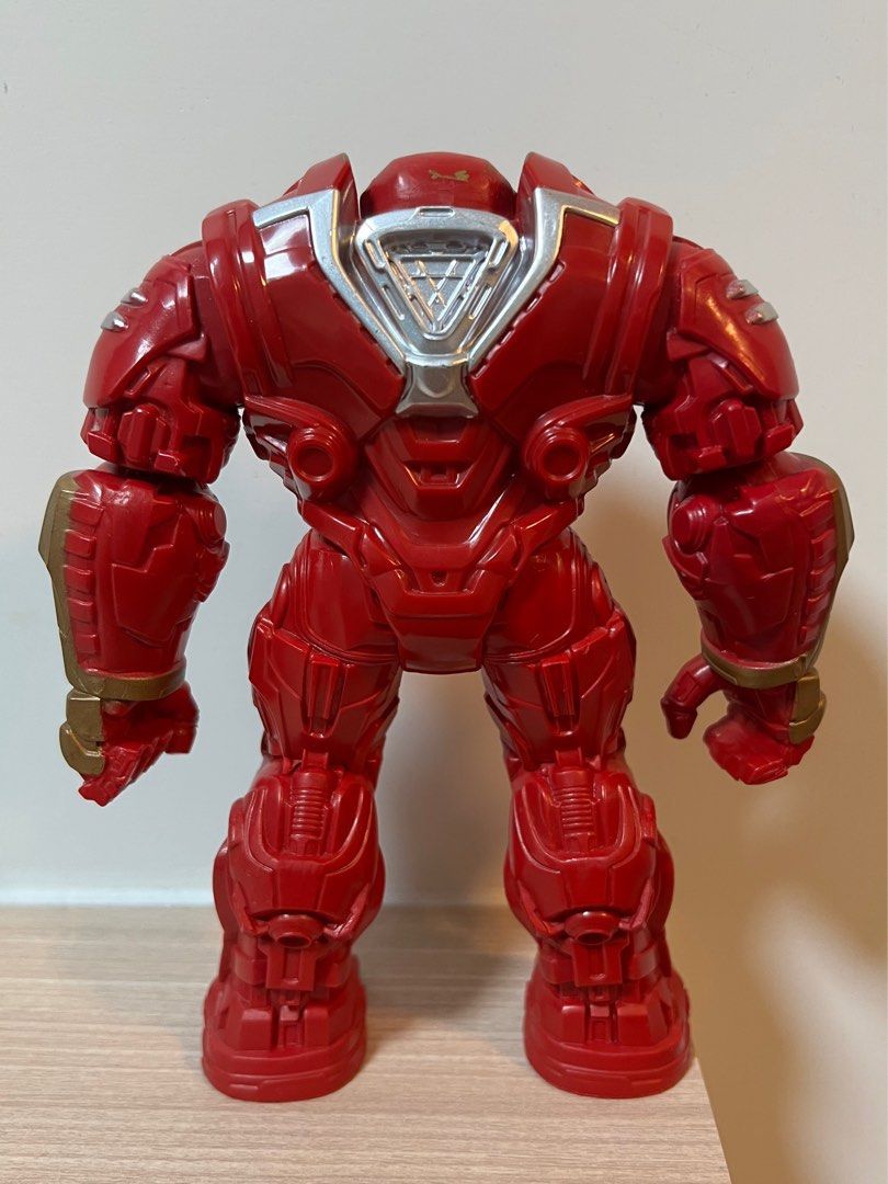 Hulk buster action figure 6” hasbro, 興趣及遊戲, 玩具 & 遊戲類 - Carousell