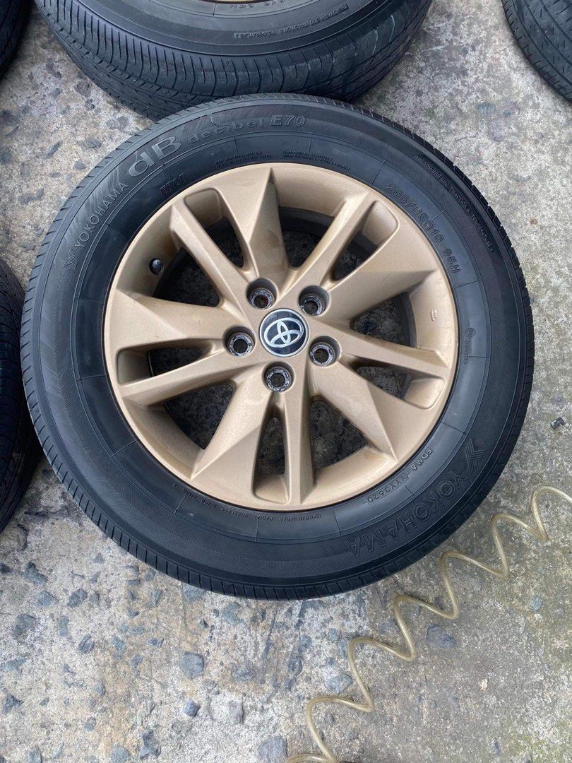 Innova stock mags and tires 2020, Car Parts & Accessories, Mags and ...