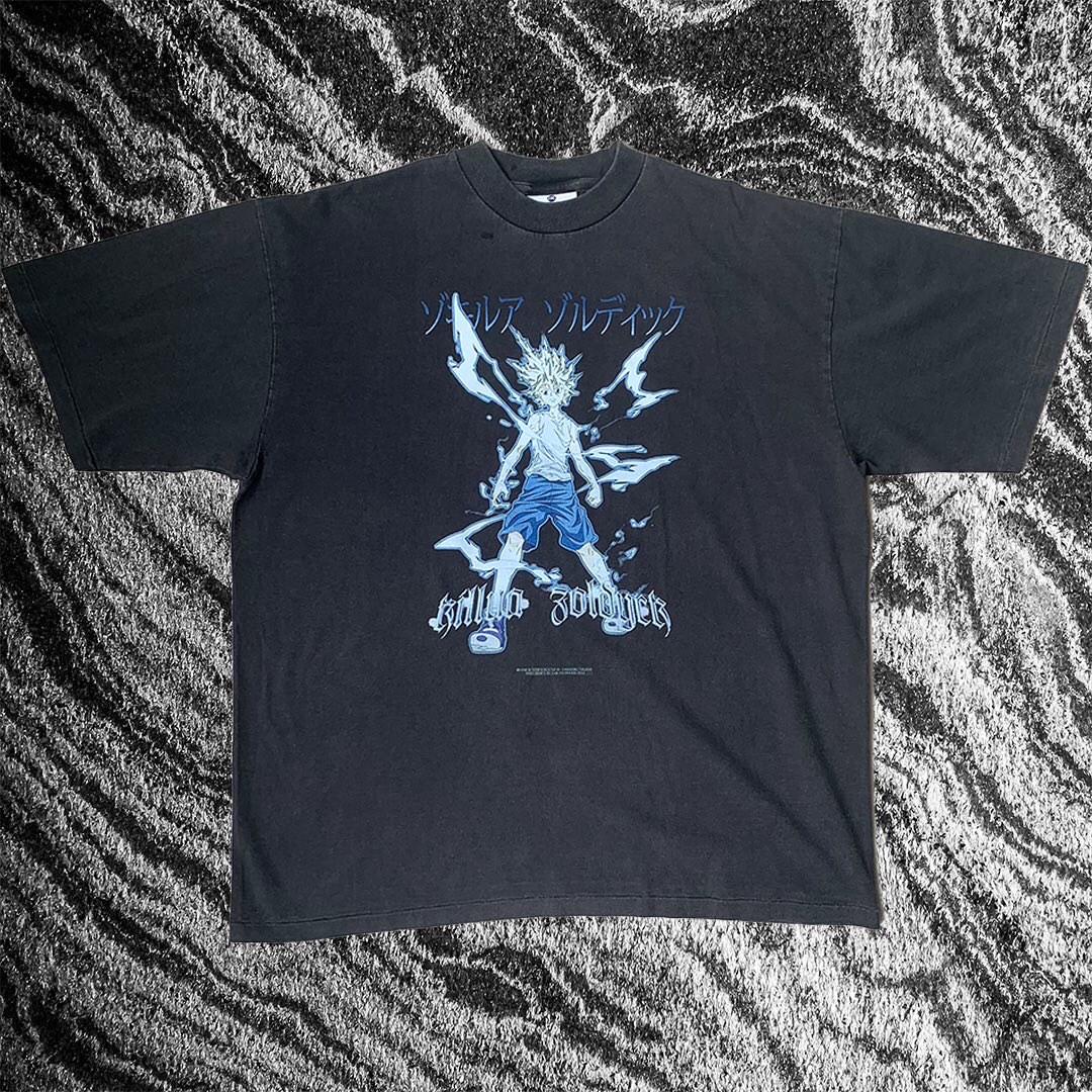 Killua Zoldyck Boot Design Anime Vintage Tee, Men's Fashion, Tops ...