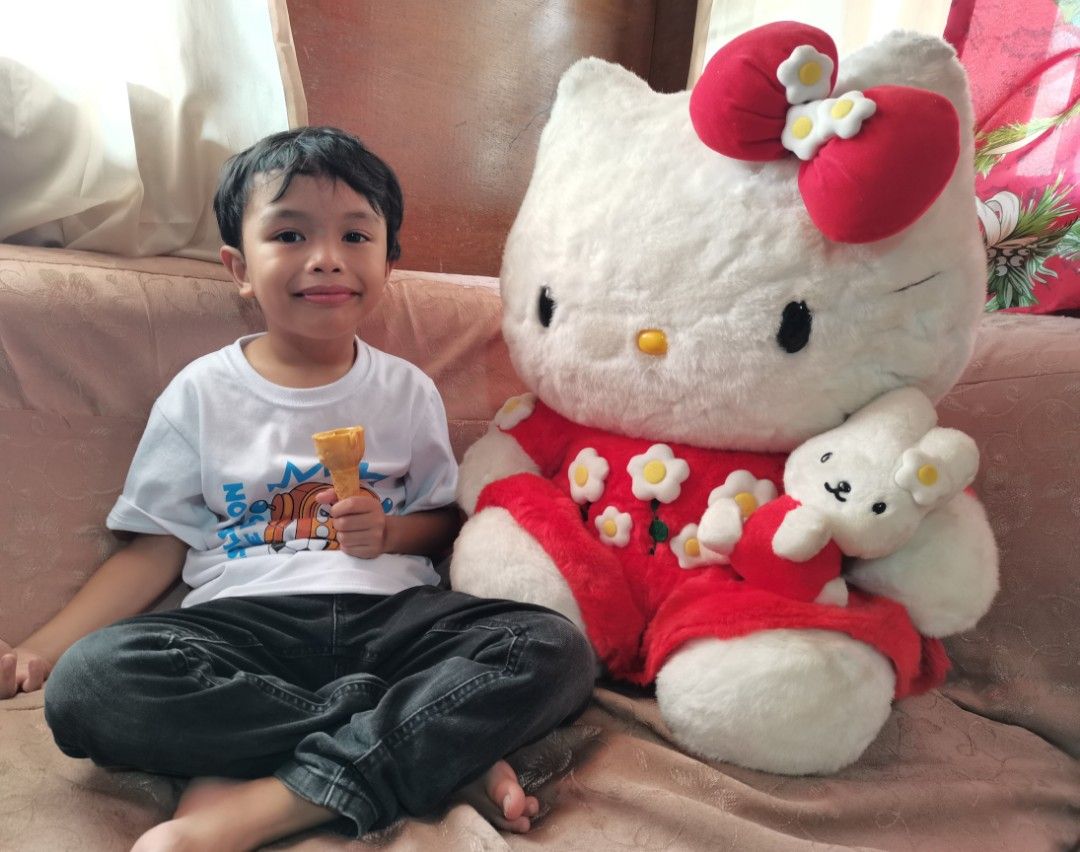Life-size HELLO KITTY, Hobbies & Toys, Memorabilia & Collectibles ...