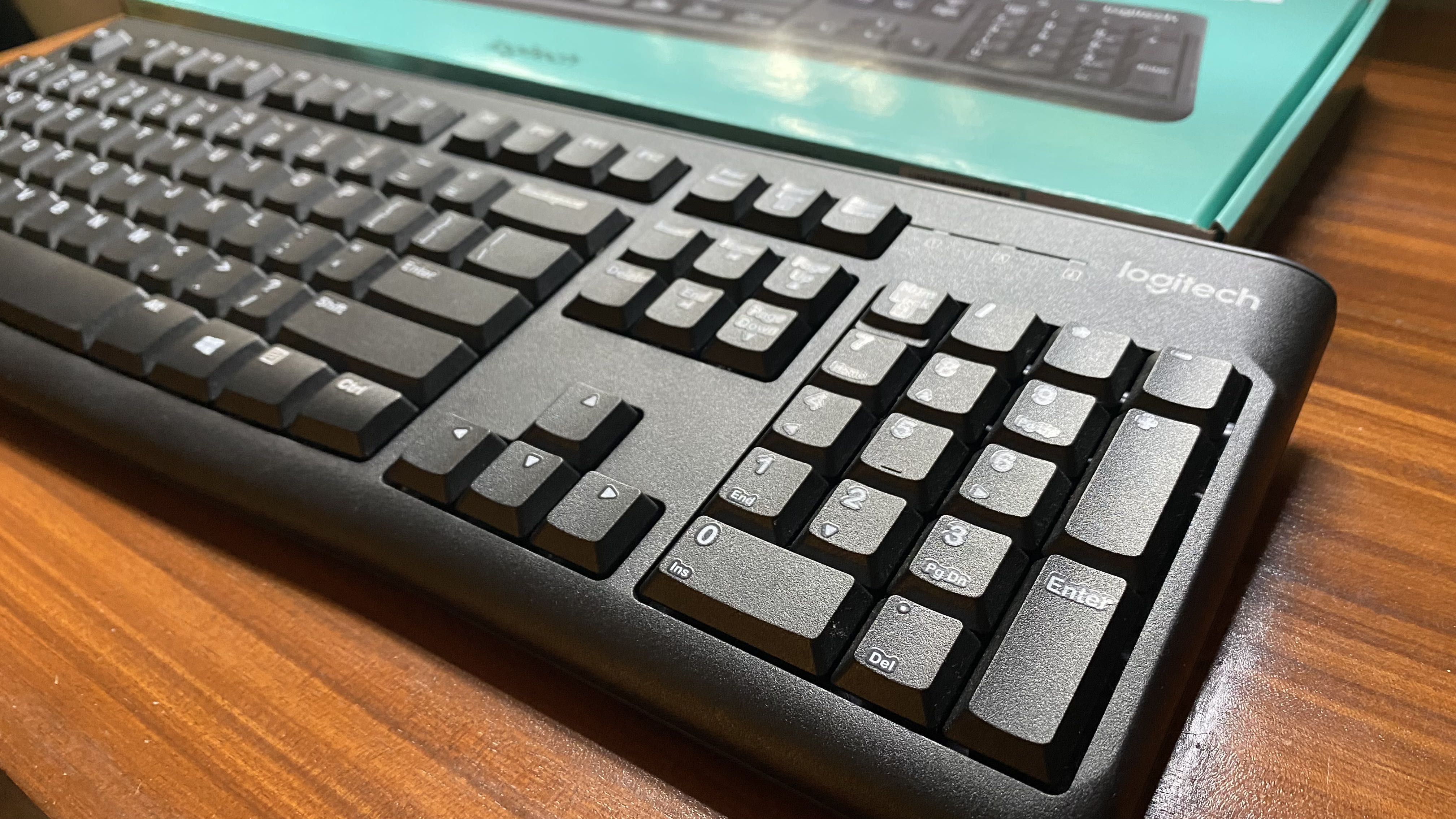 Logitech K120 Plug And Play Usb Keyboard Computers And Tech Parts And Accessories Computer