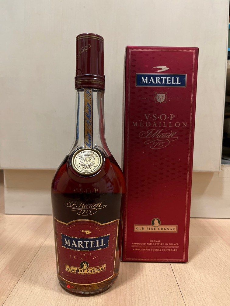 Martell VSOP Medaillon cognac 700ml, Food & Drinks, Alcoholic Beverages on Carousell