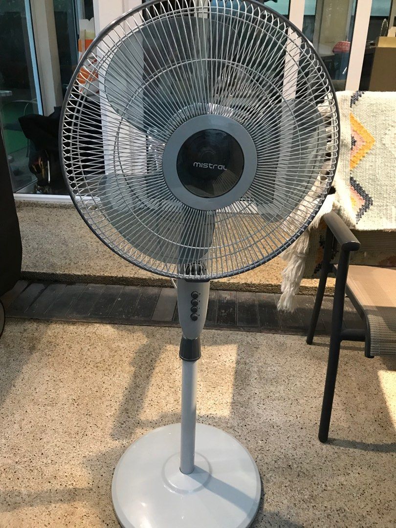 Mistral 16inch Stand Fan(Defective), Furniture & Home Living, Lighting ...