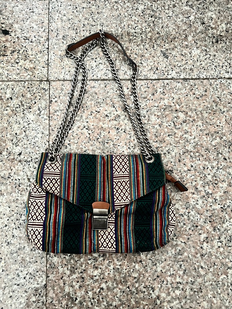 Native Design Chain Bag, Women's Fashion, Bags & Wallets, Purses ...