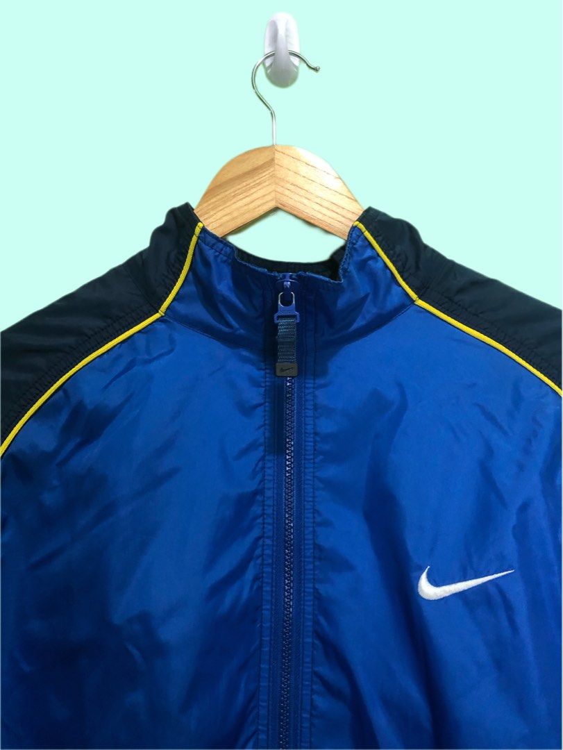 Nike Back Logo Vintage Jacket, Men's Fashion, Coats, Jackets and ...