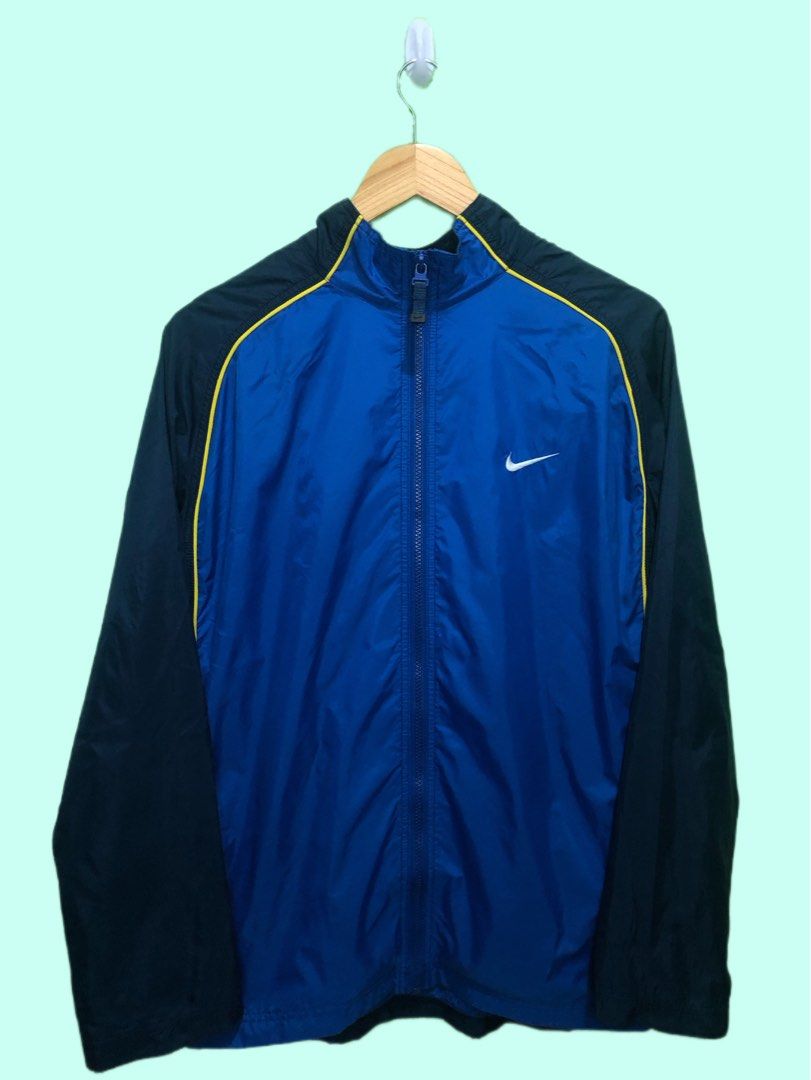 Nike Back Logo Vintage Jacket, Men's Fashion, Coats, Jackets and ...