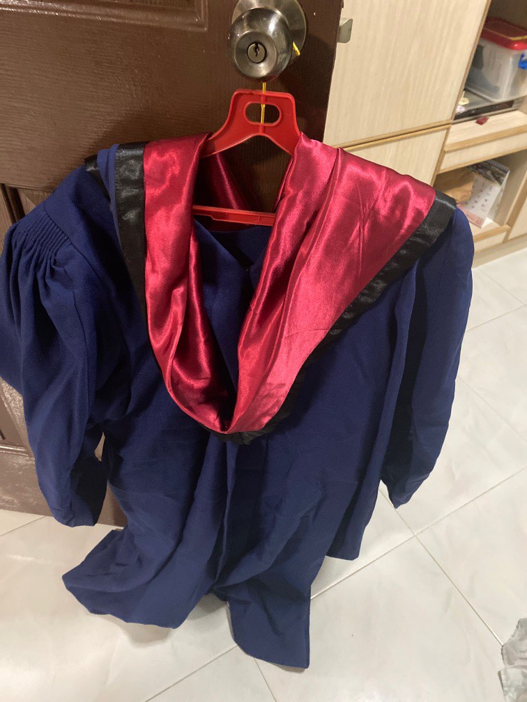 NTU graduation gown, Men's Fashion, Coats, Jackets and Outerwear on ...