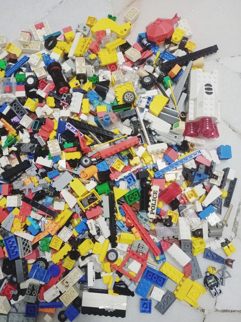 Original Lego mix - 1 kg - (a), Hobbies & Toys, Toys & Games on Carousell