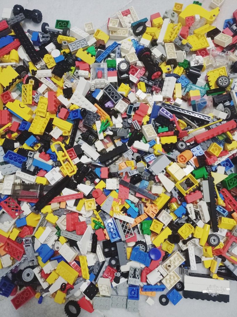 Original Lego mix - 1 kg - (a), Hobbies & Toys, Toys & Games on Carousell