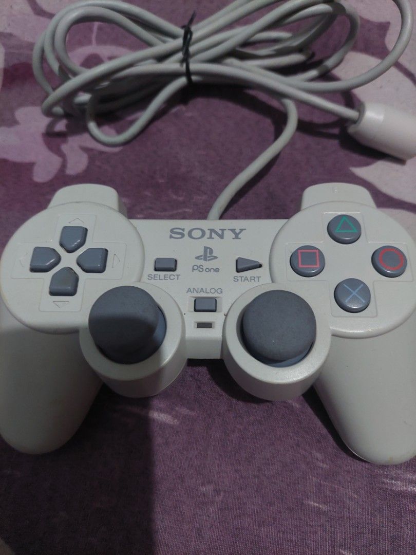 Original ps one dualshock controller, Video Gaming, Gaming Accessories ...