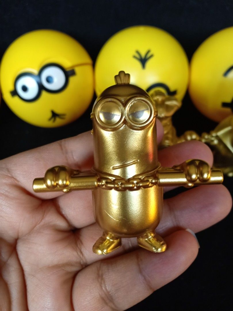 RARE GOLD MINIONS with Minion balls, Hobbies & Toys, Toys & Games on ...